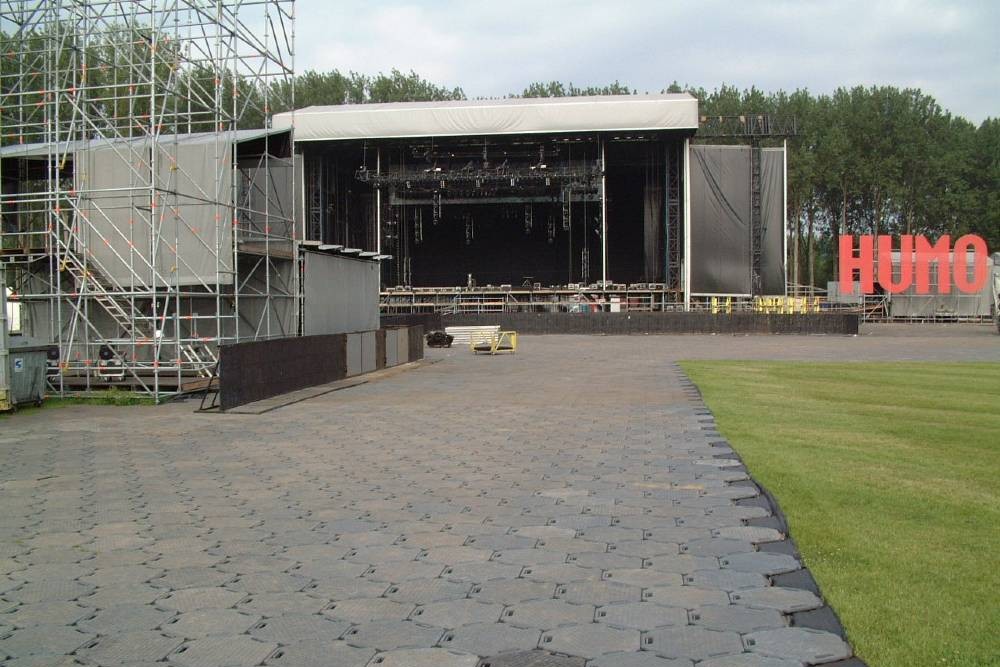 ROADRUNNER | Concert Services